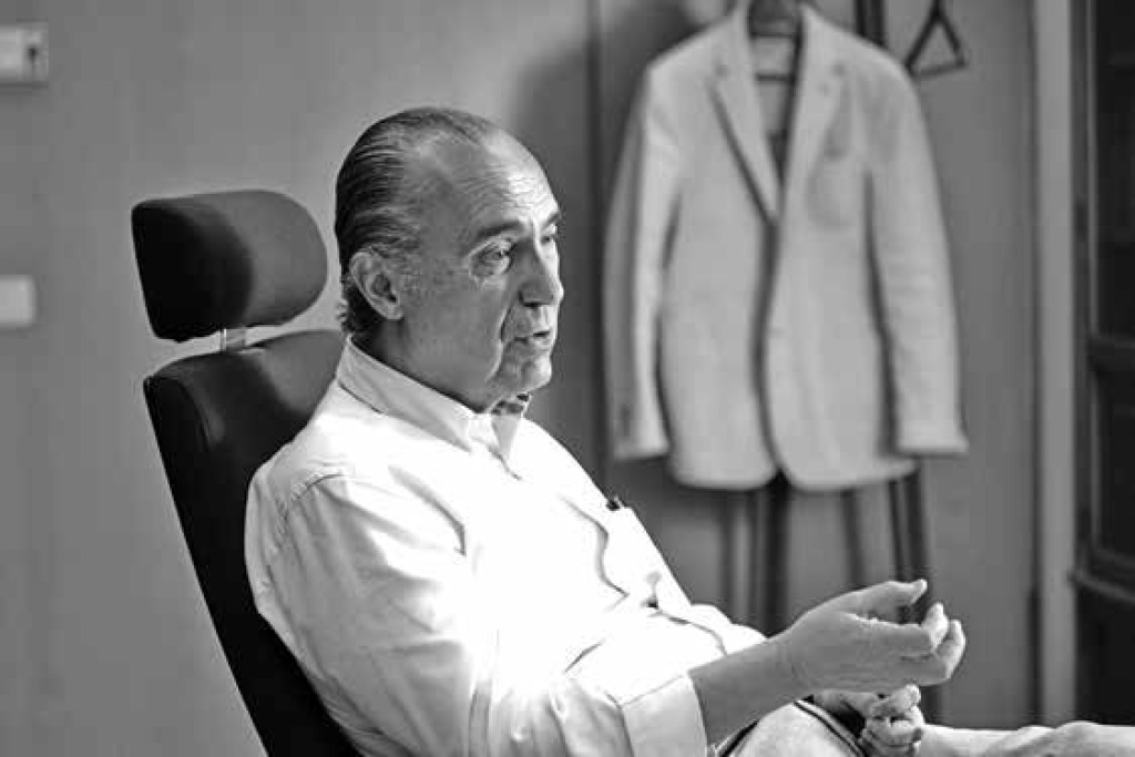 Poesía en tiempos de Internet. Una conversación con Luis Alberto de ...