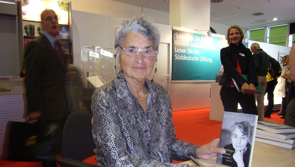 Ruth Klüger, seguir huyendo para seguir viviendo - Nueva Revista