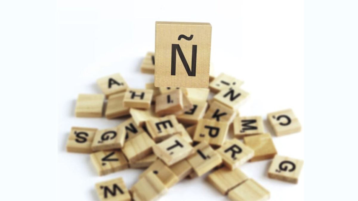 «Panhispania», de David Fernández Vítores - Nueva Revista